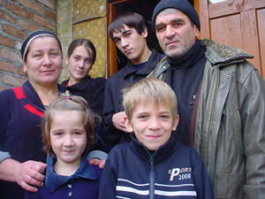 The New Humanitarian | Chechens mark 10th anniversary of war