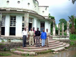 [DRC] School director Pascal Libondo Molanga and his staff in front of ...
