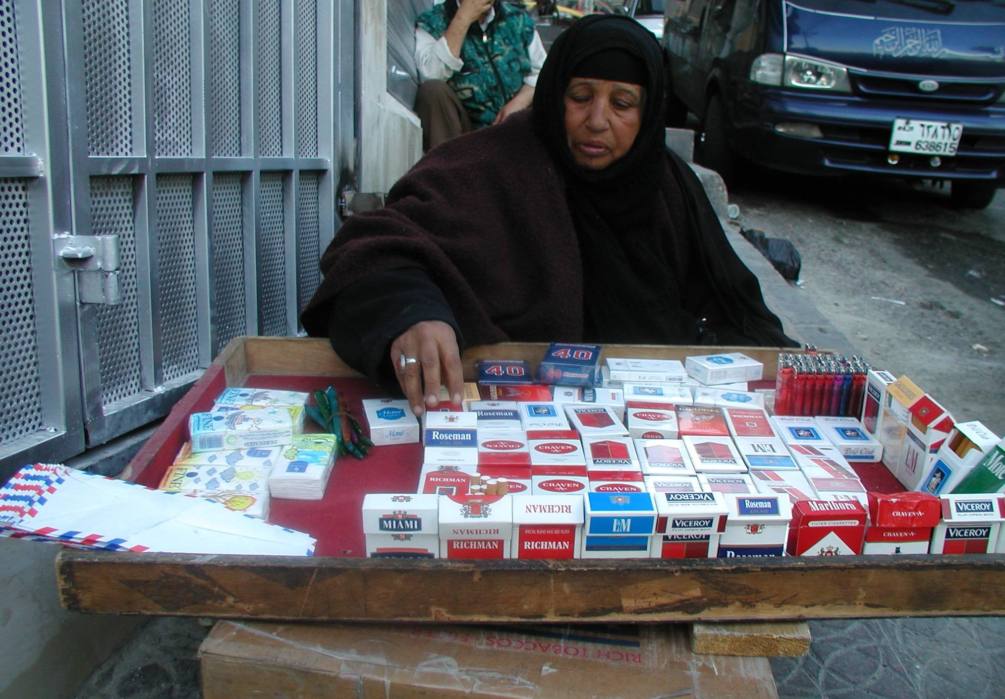 The New Humanitarian | Authorities consider imposing visas on Iraqis