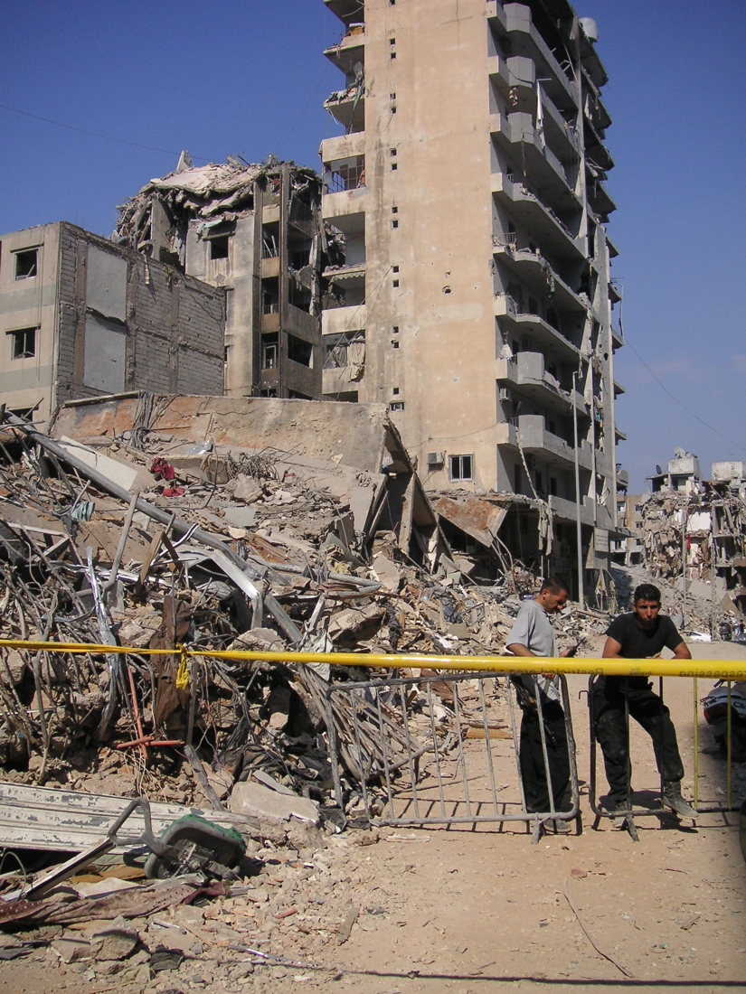 The New Humanitarian | Southern Lebanese await compensation to repair ...