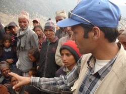 [Nepal] WFP field monitor, Basanta Acharya, speaking with residents of ...