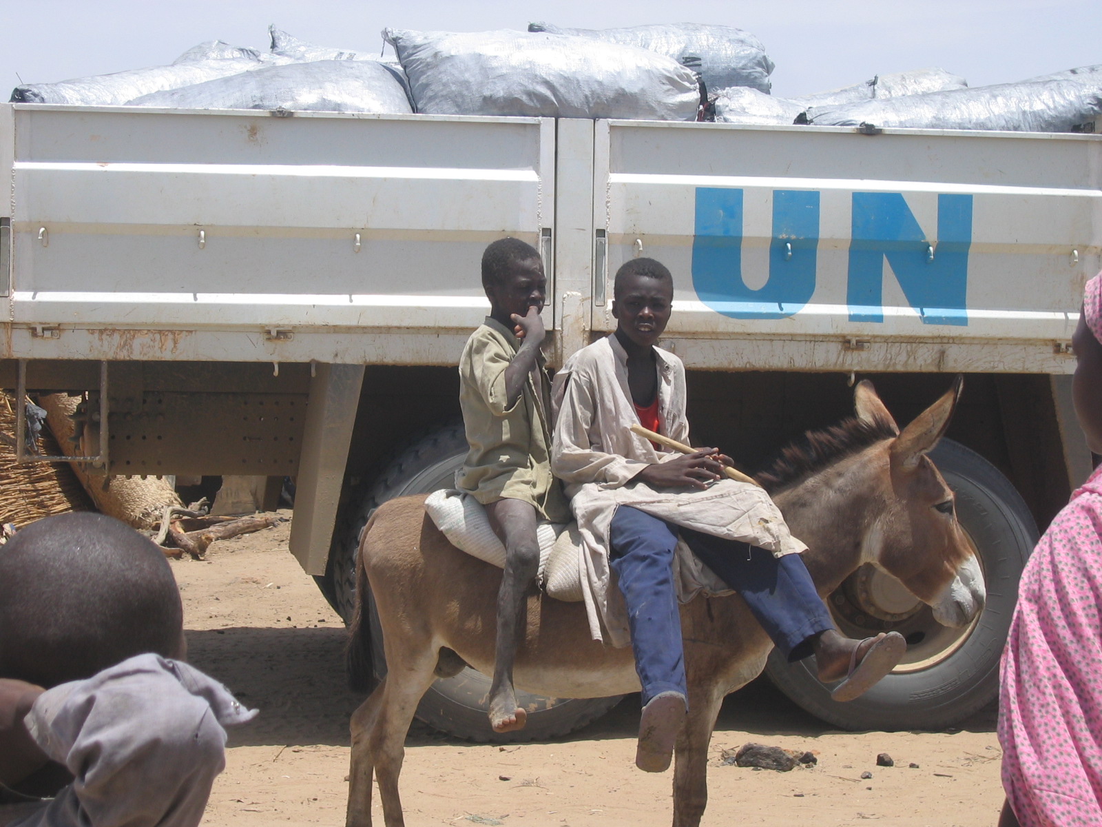 Keeping channels open for food aid to get to the refugee camps in ...