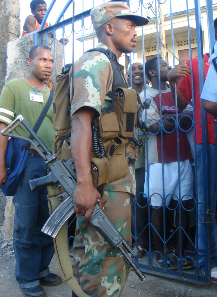 An AU soldier stands guard on Comoros. | The New Humanitarian