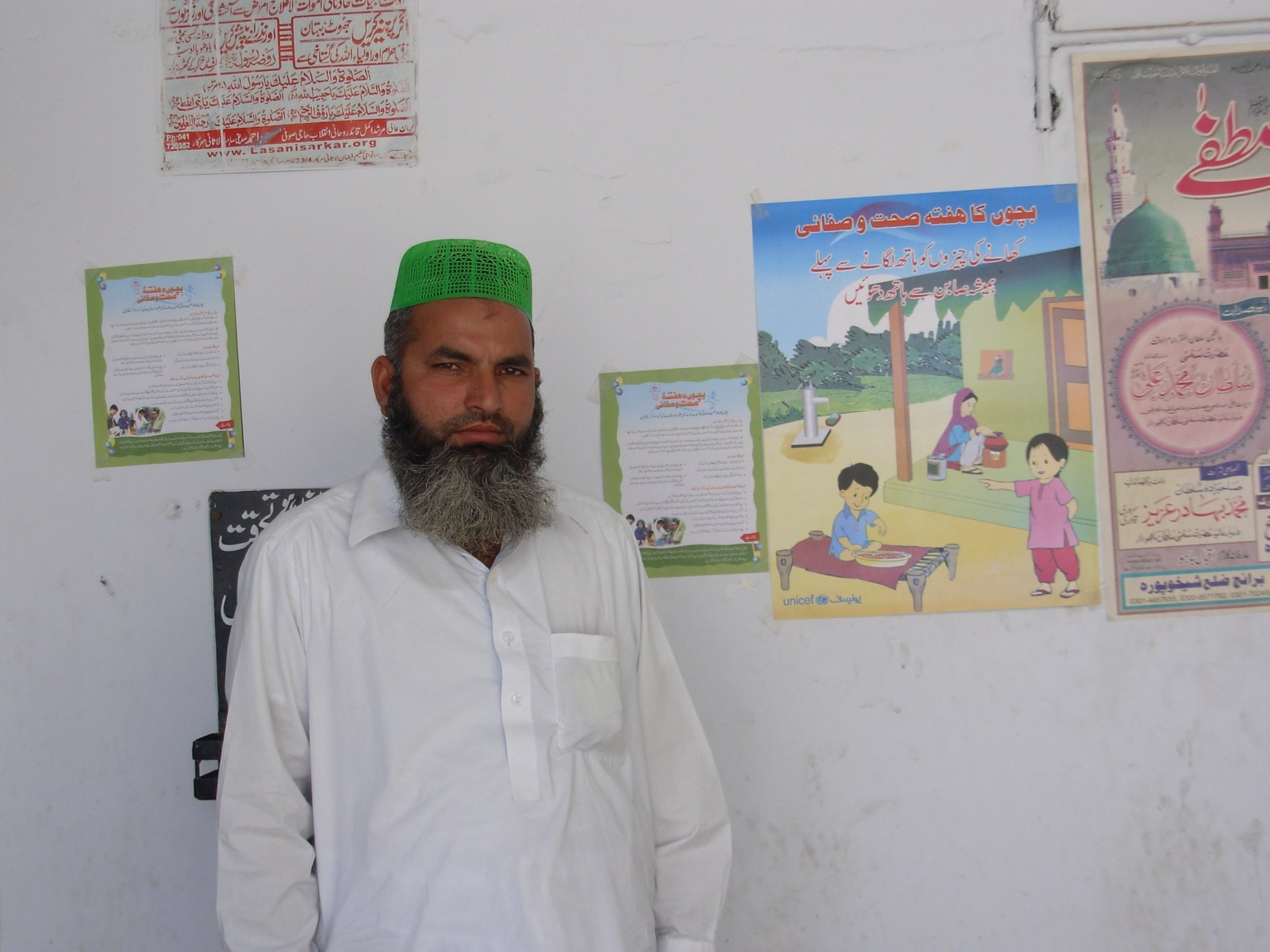 The New Humanitarian | Muslim leaders help spread the word about child ...