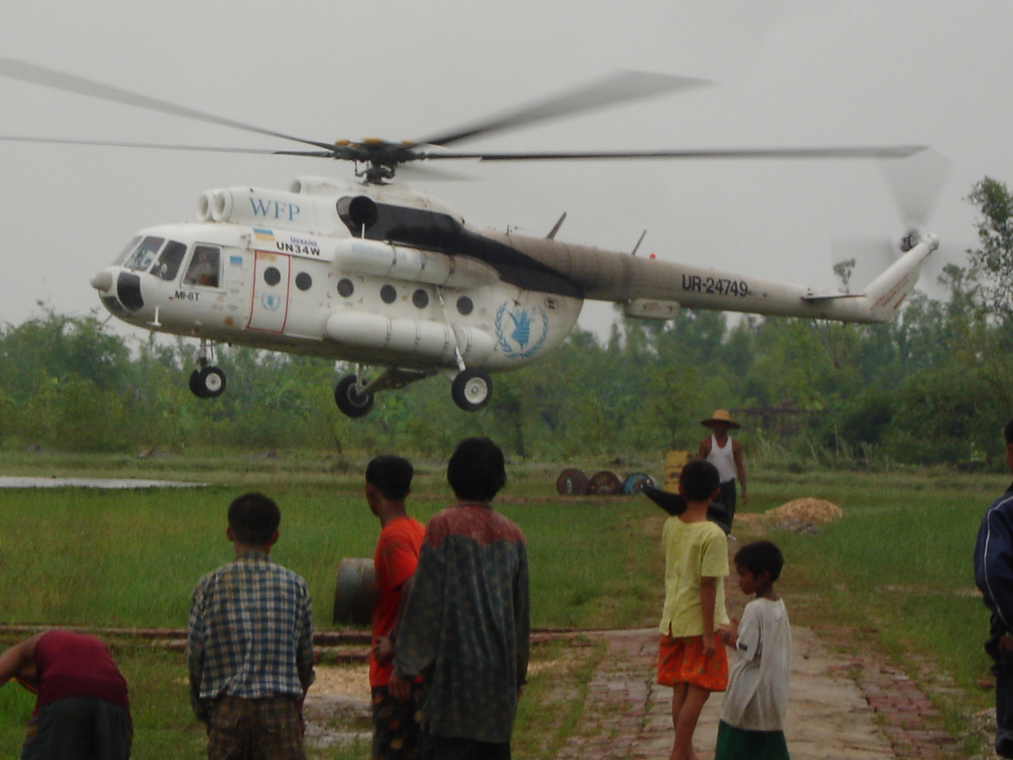 The New Humanitarian | Helicopter aid service grounded