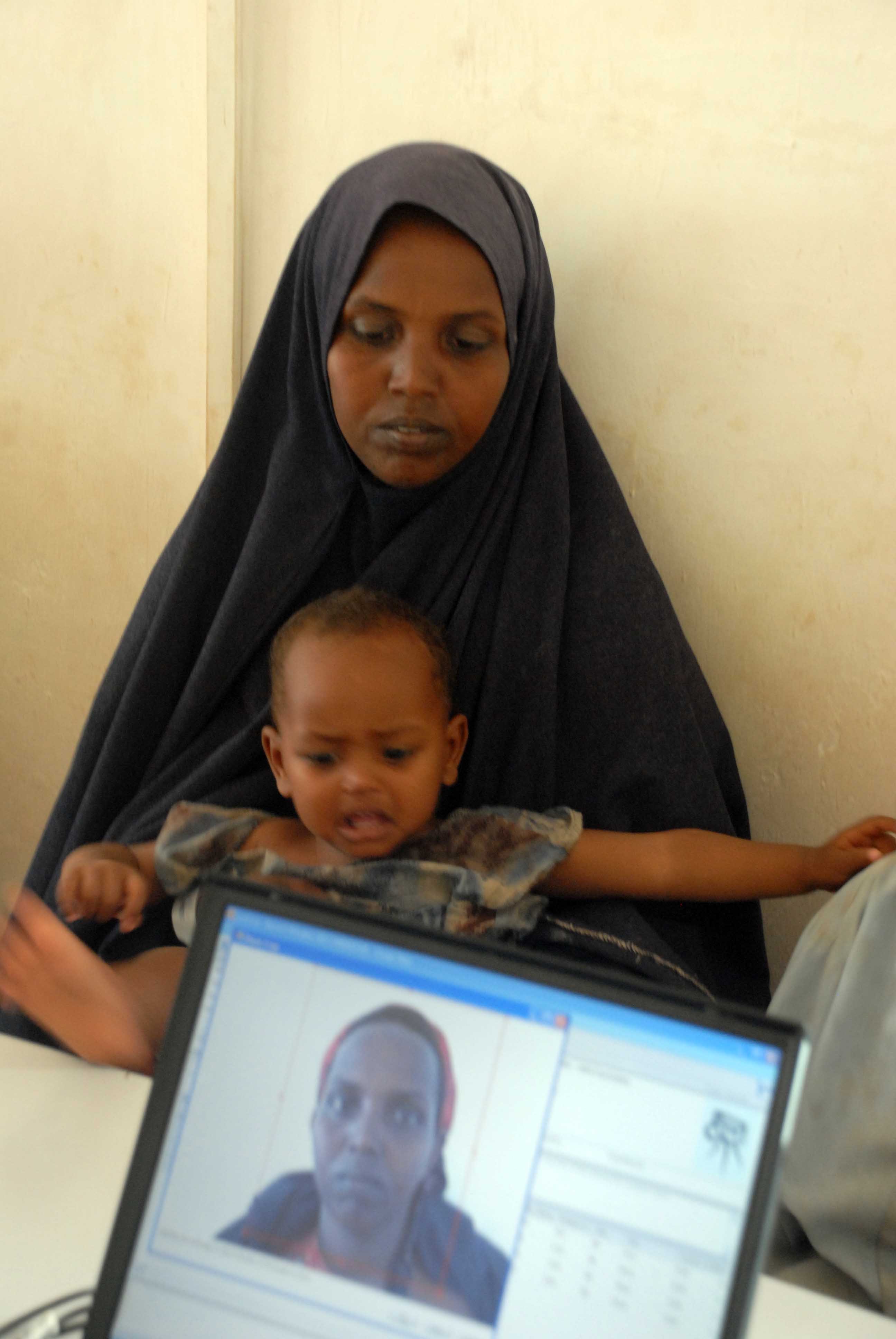 Refugees being registered at the UNHCR registration center in Dadaab ...