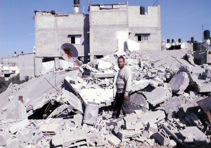 The New Humanitarian | Homeless Gazans struggle to find shelter