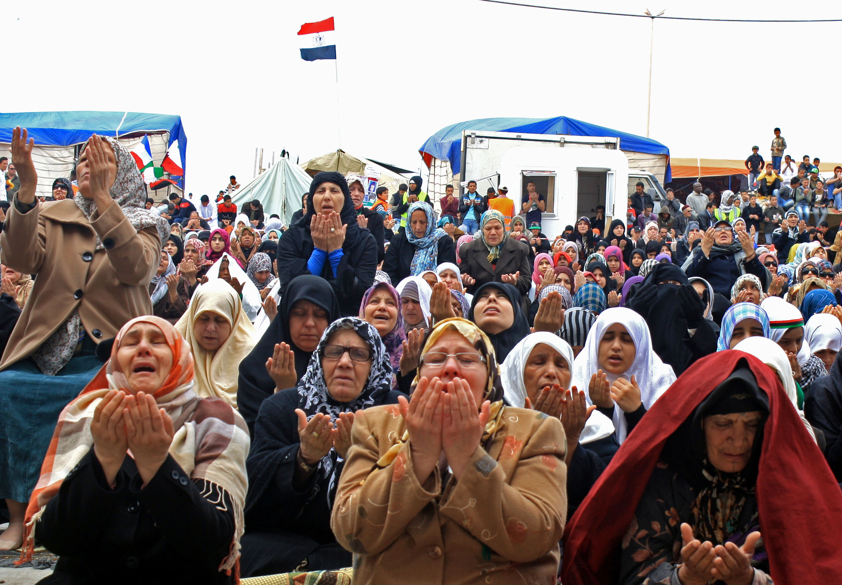 Women at Friday prayers in Benghazi | The New Humanitarian