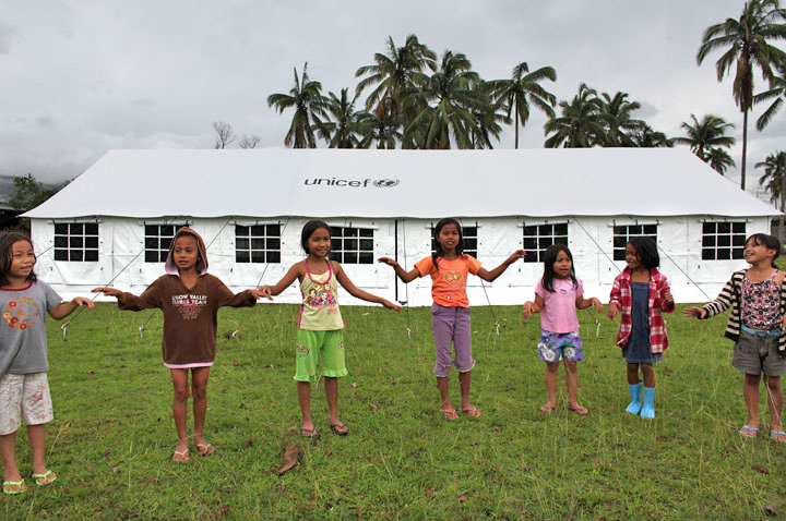 UNICEF set up temporary learning space tents in Cabinuangan Elementary ...