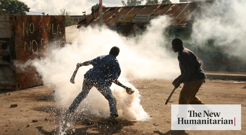 Police under fire over live rounds